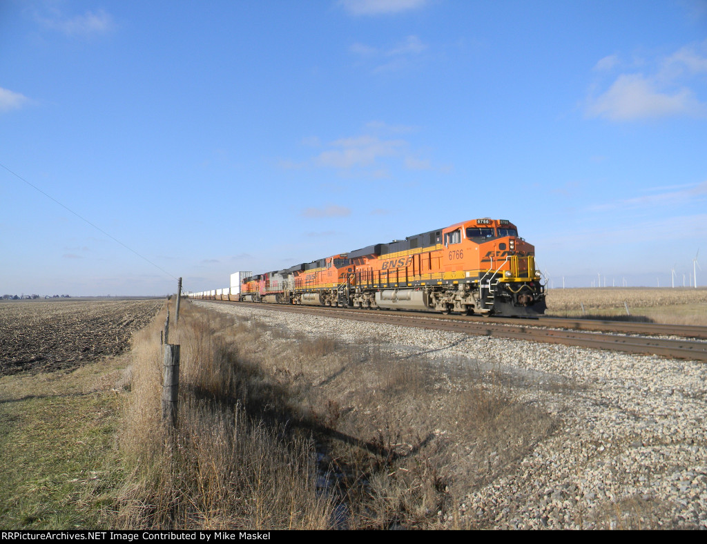 BNSF 6766
